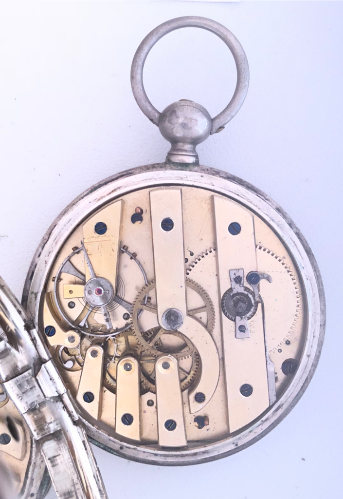 Reloj a llave, dotado de brújula inusual encastada en la esfera, de ...